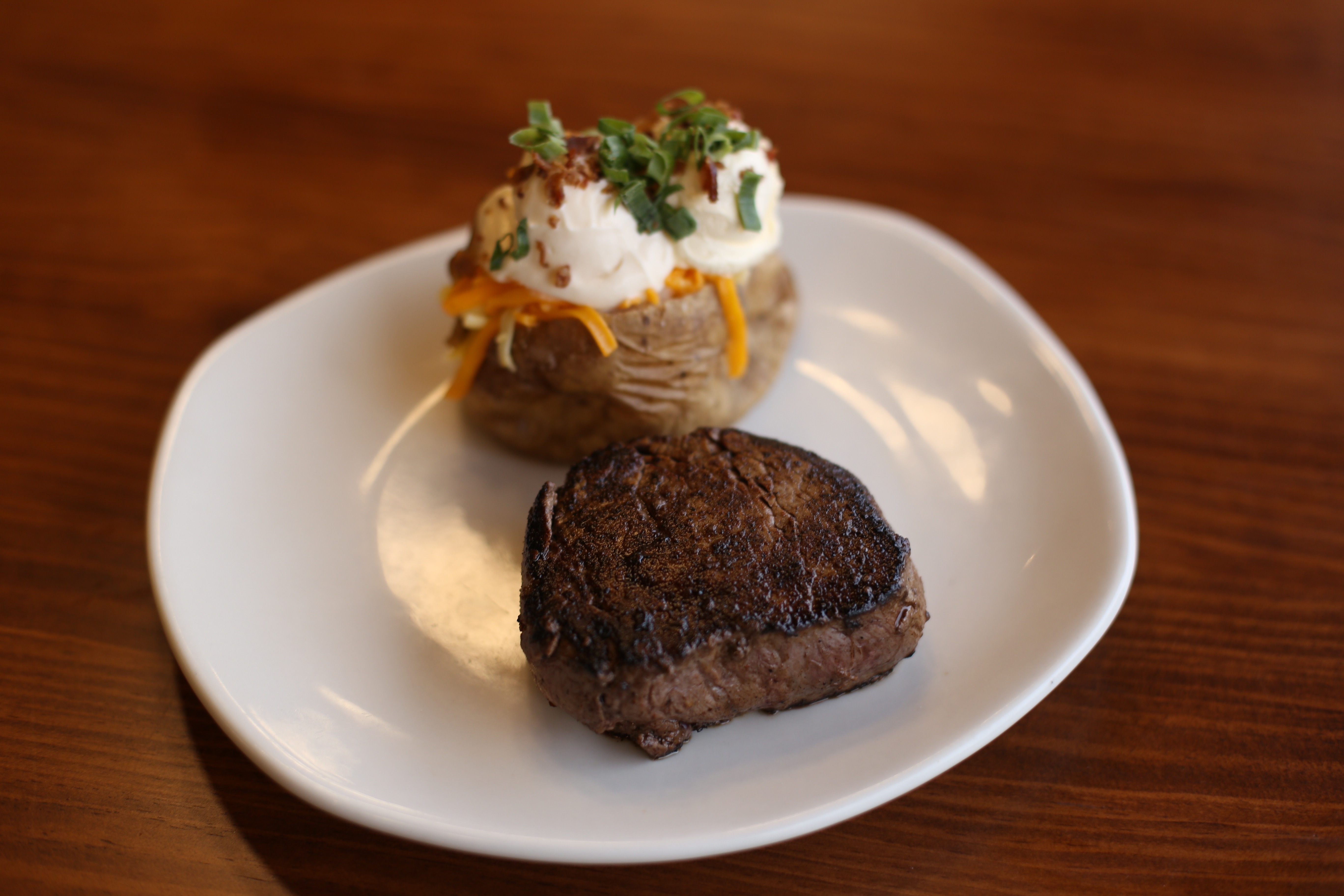 Outback Steakhouse® reinaugura su restaurante con una inversión de $400 ...